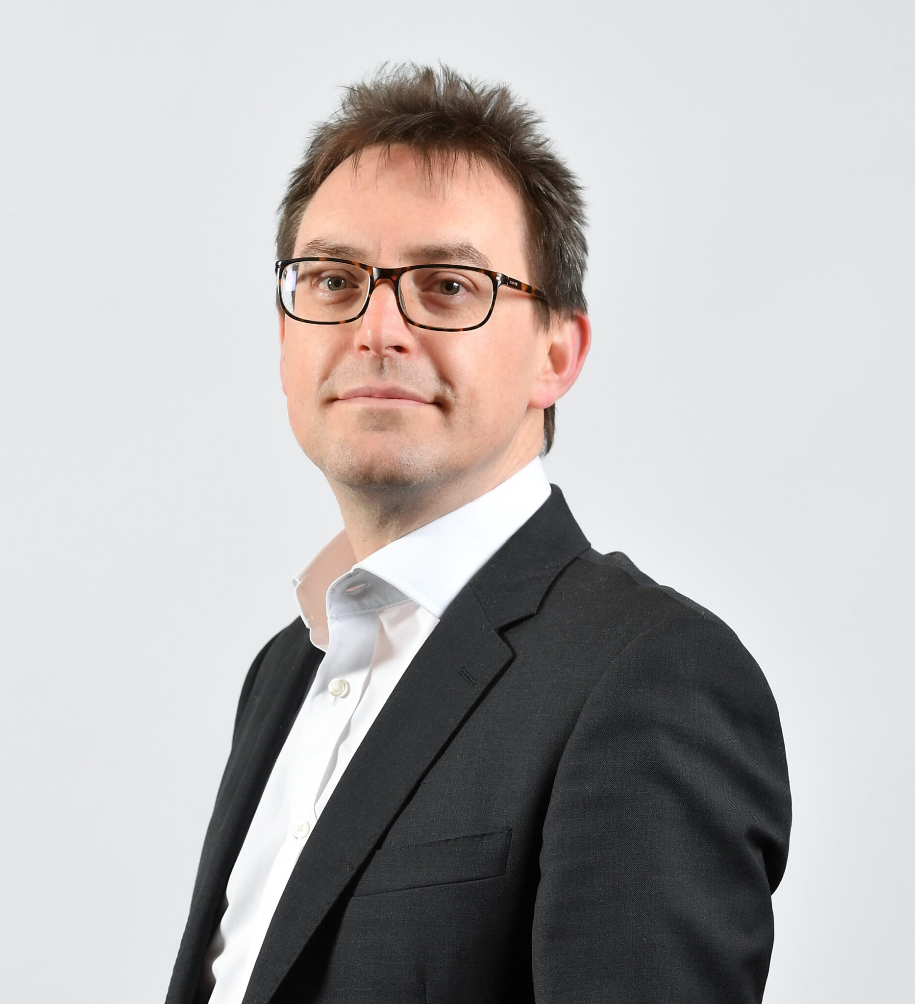 We expand London & South East real estate team with Nick Cox